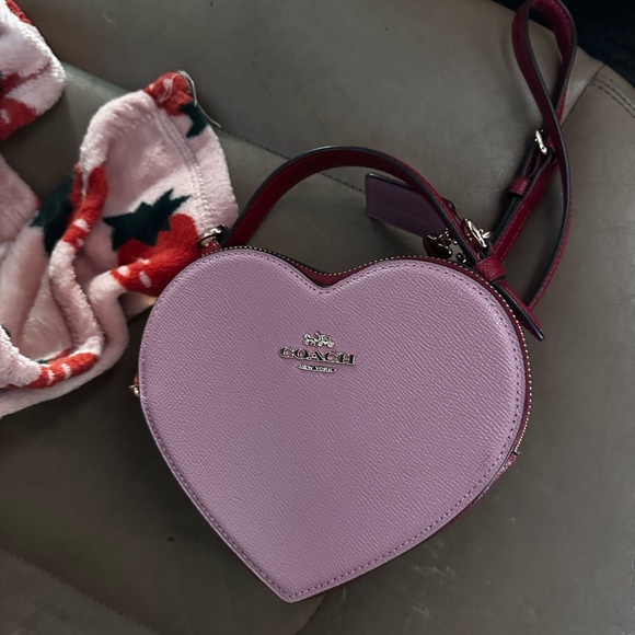 Coach | Bags | Coach Colorblock Heart Crossbody | Poshmark
